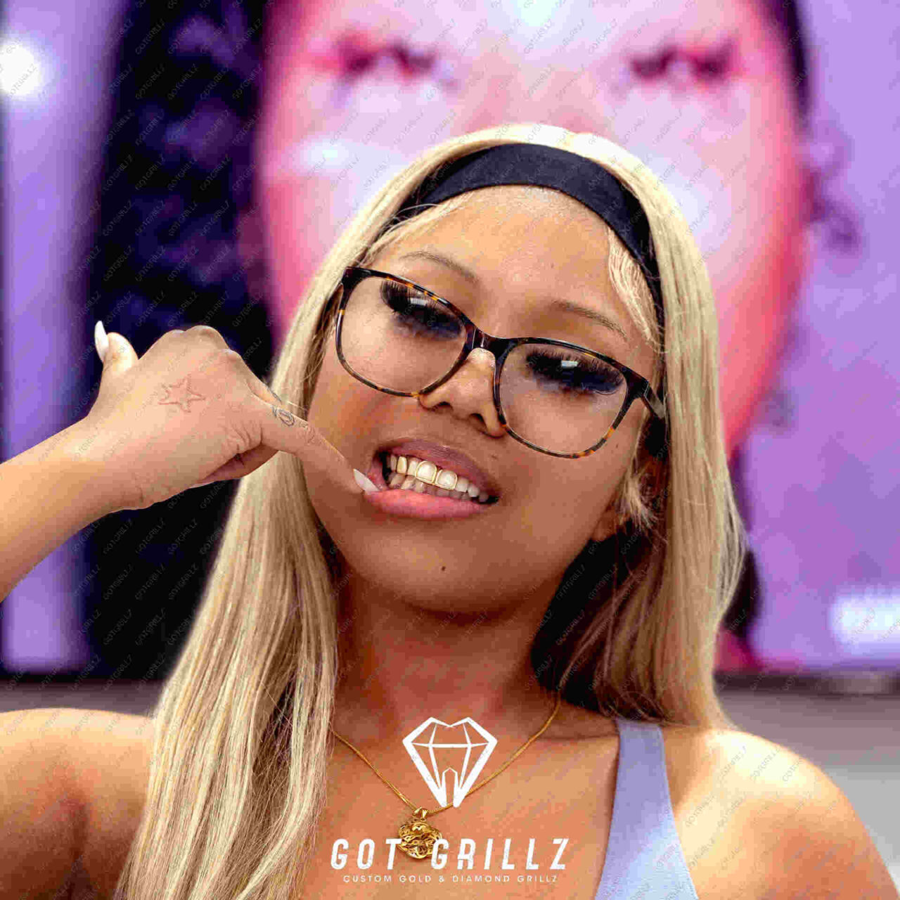 Custom Gold Grillz | Custom Diamond Teeth Grillz Online